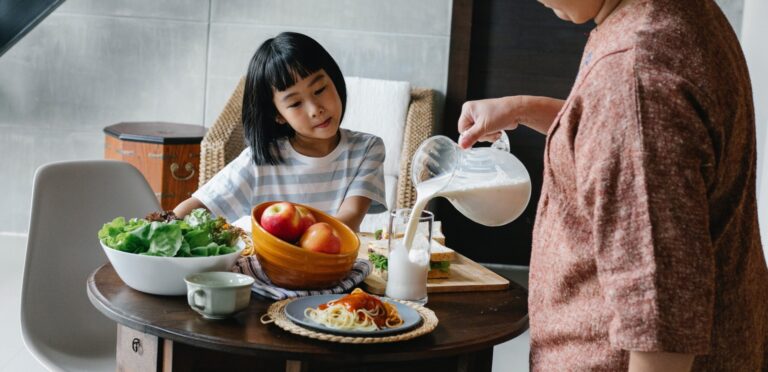 Is Milk Healthy? 8 Health Benefits of Raw Dairy